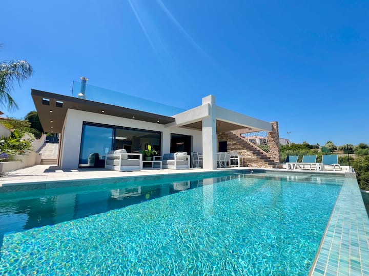 Villa Vue Mer Panoramique Et Piscine - Roquebrune-sur-Argens