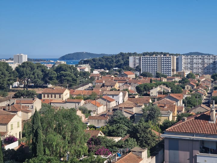 Appartement Traversant, Vue Mer. - Toulon