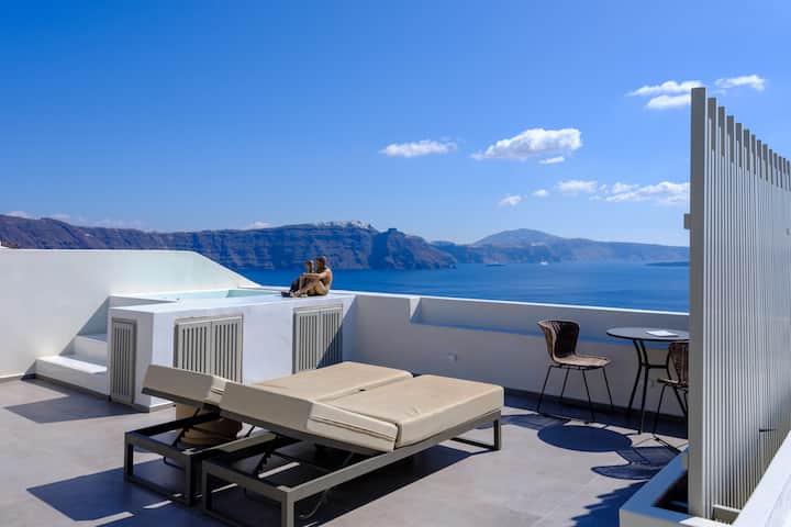 Panoramic Suite | Outdoor Hot Tub | Caldera View P - Oia