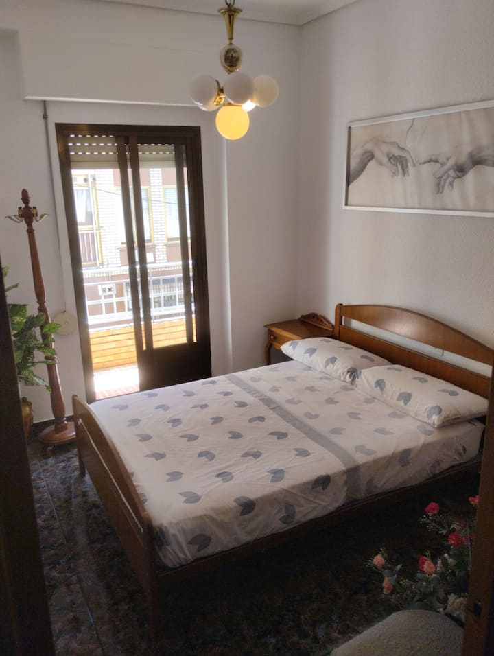 Habitación En Requena - Requena, España