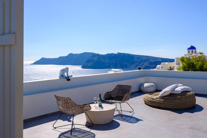 Panoramic Suite | Outdoor Hot Tub | Caldera View L - Oia
