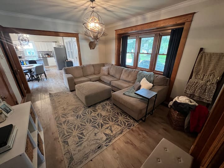 Owner's Suite-cool Patio-10 Mins From Eaa - Oshkosh, WI