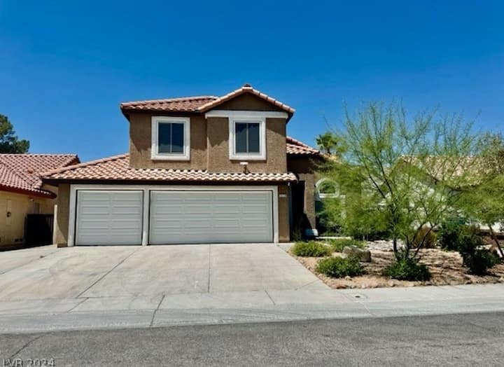 Beautiful House In El Dorado W/pool - Las Vegas