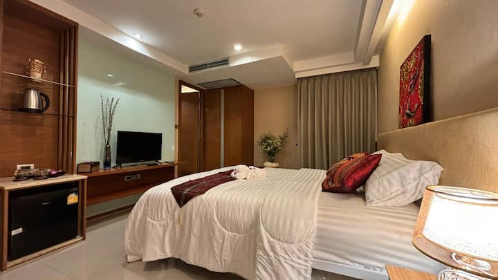 Standard Room In Central Of Bangkok - 
