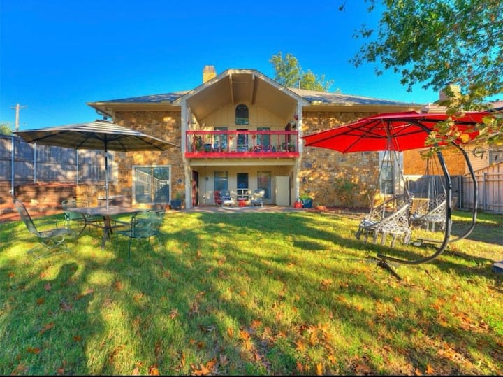 By The Lake Beautiful Downstairs Half Duplex - Oklahoma City, OK