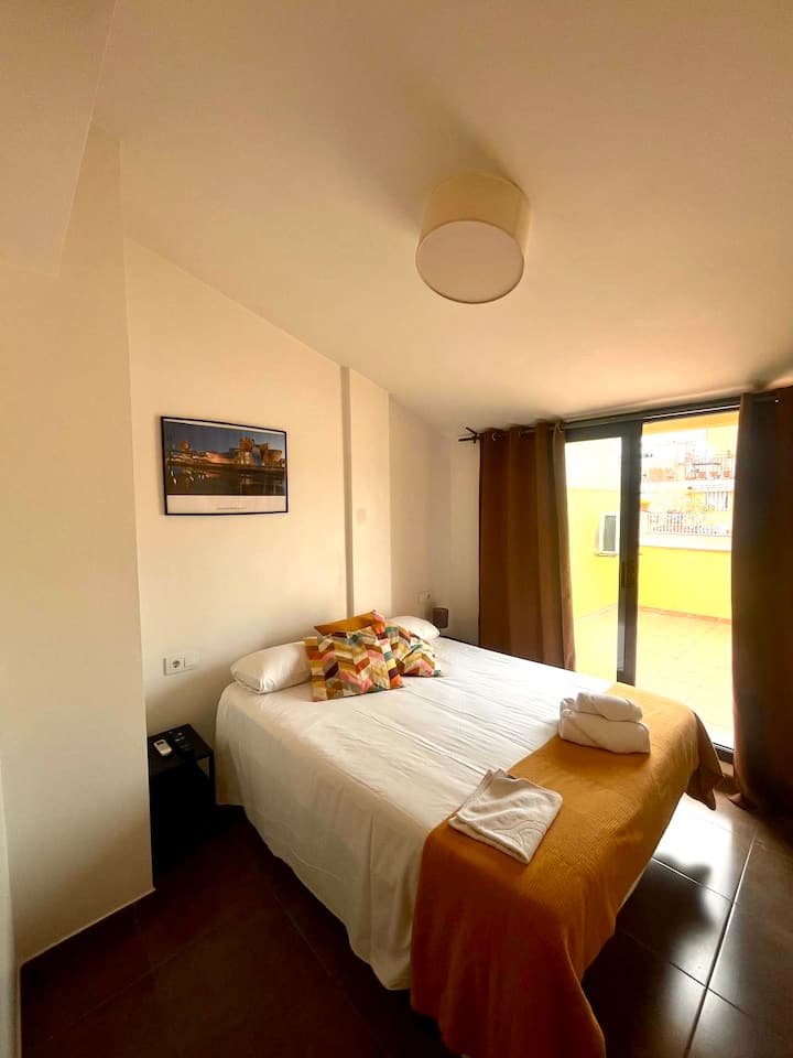 Atico Nuevo Con Terraza, Cocina Y Baño Privado A2 - Mataró