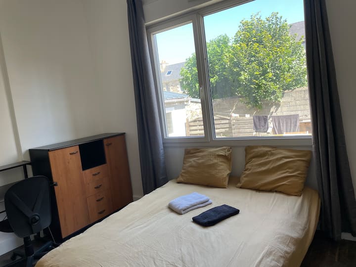 Grand T2 Duplex Rénové - Lannion