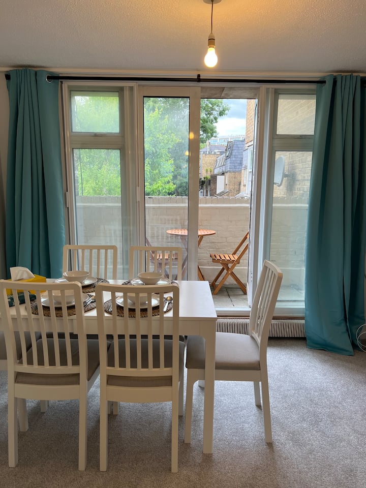 Lovely Entire Flat With Private Balcony In Euston - Londres
