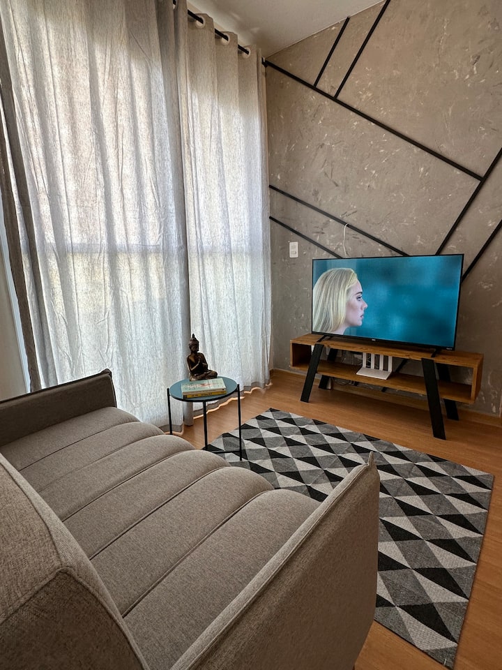 Apartamento Em Londrina Gleba  Palhano Com Ar - Londrina