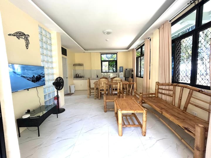 Eden's Rockshore Haven Beach House In Camiguin - Camiguin