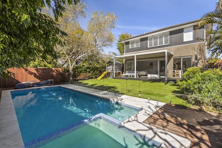 5br Poolside Getaway Near Beach - Manly