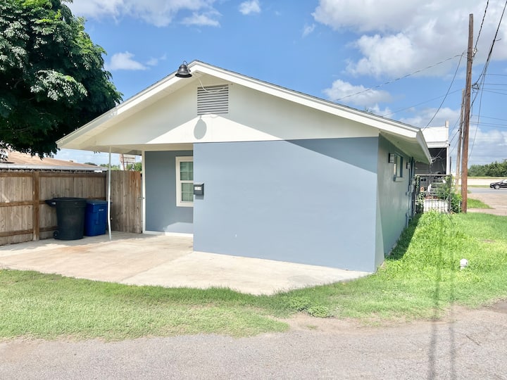 Comfortable & Well Located Home - McAllen, TX
