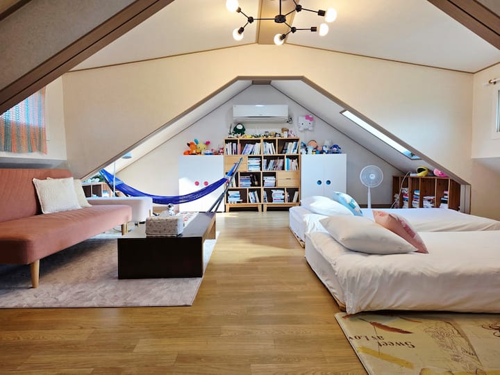 (세이지하우스안거리)제주공항20분,노형중심상권근접,이호해변,별보이는다락방,조용한3층독채펜션 - Jeju