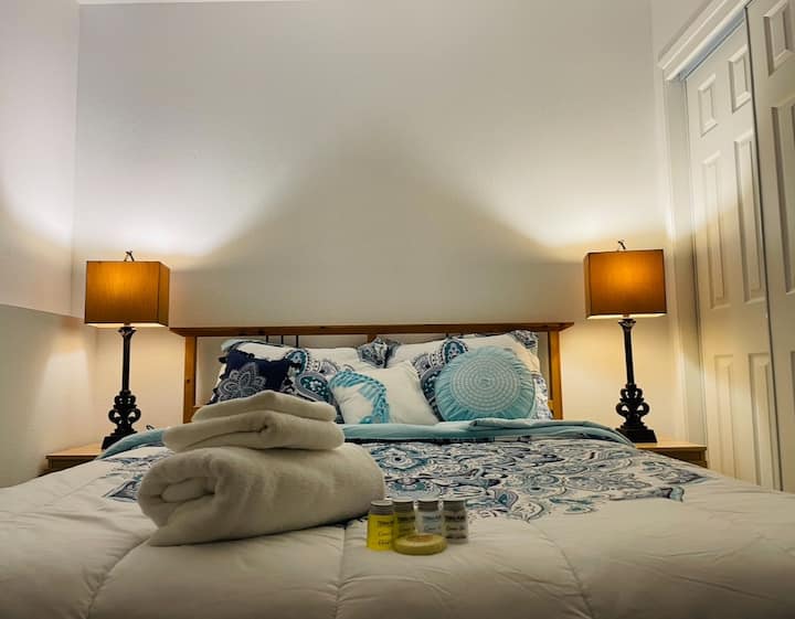 Studio With Private Entrance & Bathroom - Blackmans Lake, WA