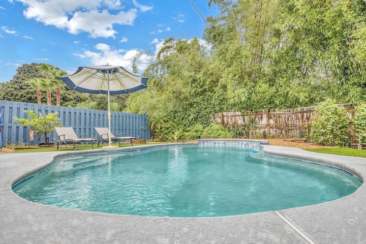 Smv Minigolf And Heated Pool - Jacksonville Beach, FL