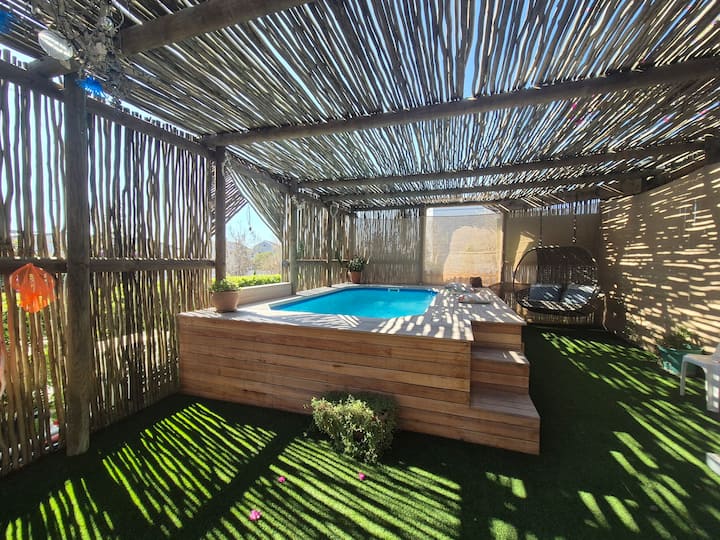 Langebaan Lagoon Hottub And Heatedpool.  20 Guests - Langebaan