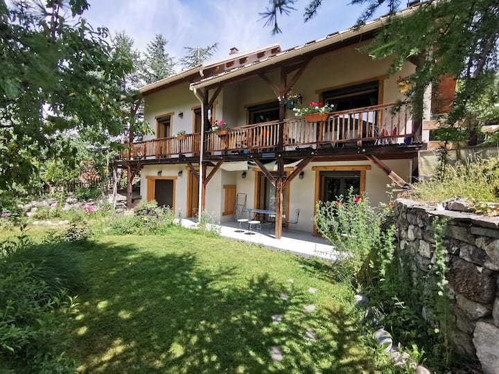 La Maison Au Calme - Hautes-Alpes