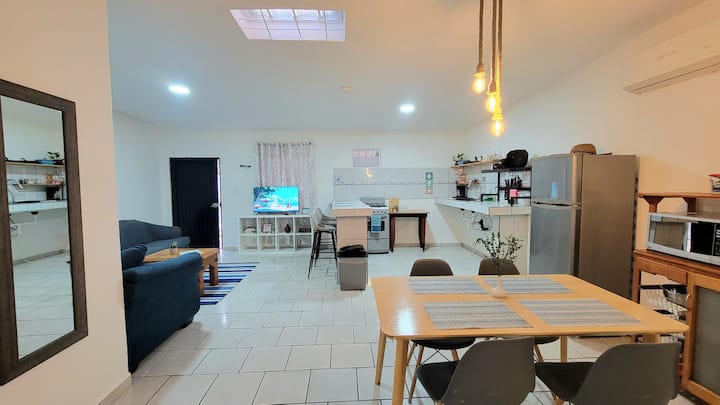 Beach 4 Min, King Bed, Exc Location, Safe Parking. - 푸에르토 페나스코