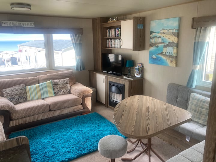 Deluxe 3 Bed Caravan, 6 Adults - Budleigh Salterton