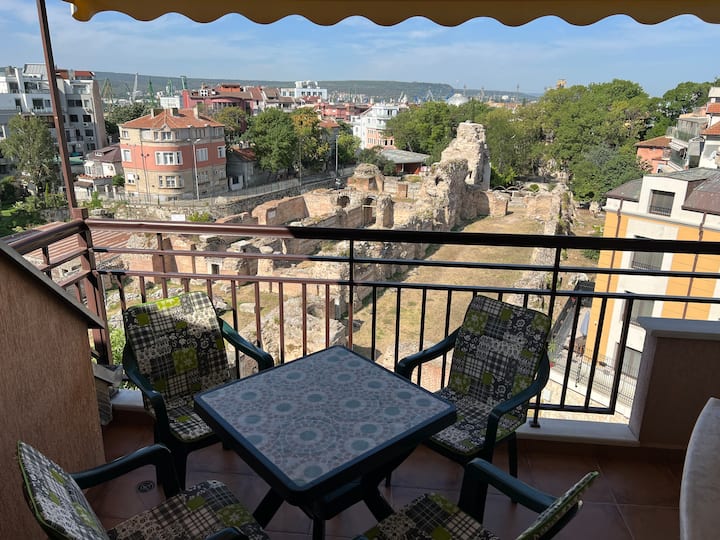 Roman Thermae Heritage Penthouse With Garage - Varna