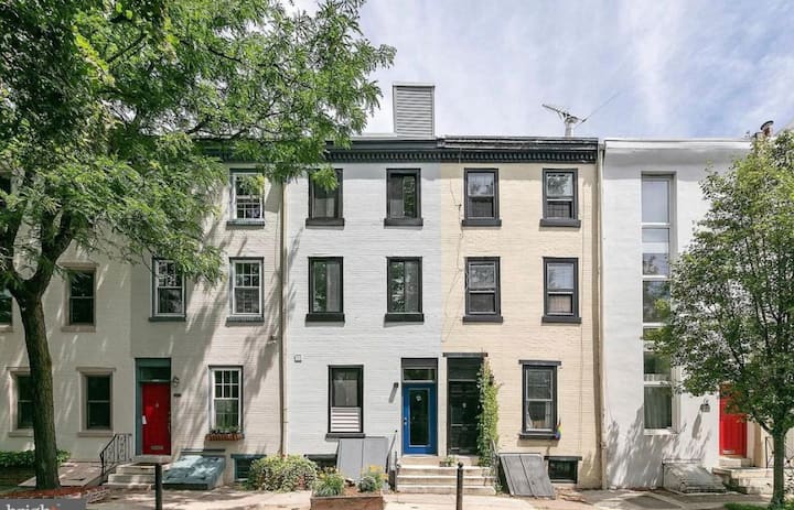 Newly Renovated Center City Spacious Home - Philadelphia