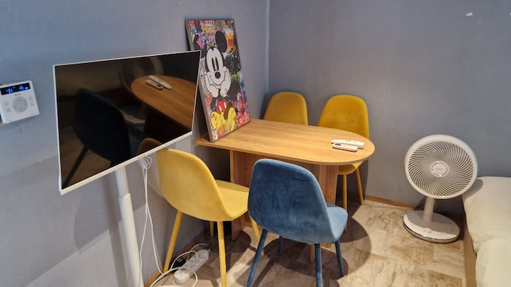 - - > Seoul Station Rooftop House - Seoul