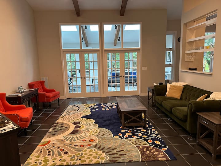 Chapel Hill Escape - Carrboro, NC