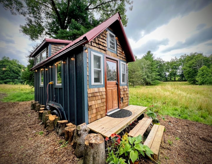 Farmstead Handcrafted Tinyhouse - United States