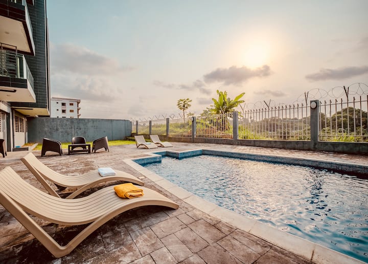 King Bed | Pool | Wi-fi | Cleaning | Parking - Côte d'Ivoire
