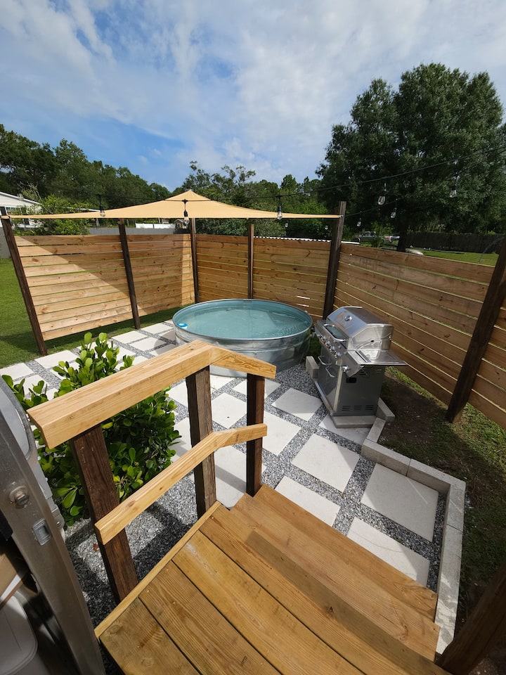 Cozy Airstream In East Orlando/titusville Area -