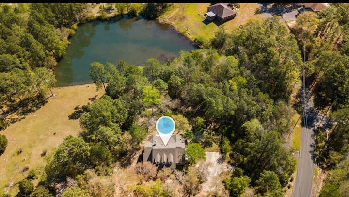 Safe/secure Efficiency Apartment With Pond View - Crestview, FL