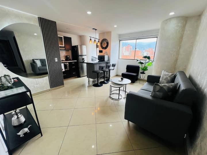 Modern Two Bedroom Laureles Apt - Medellín