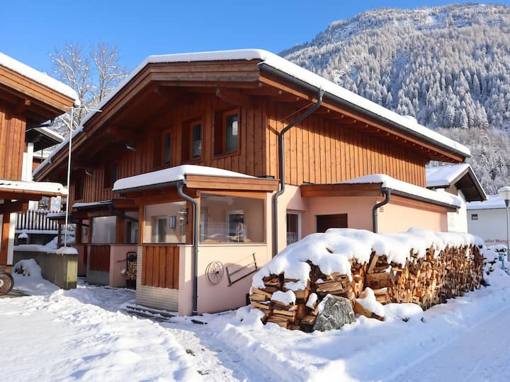 Belle Maison Mitoyenne à Habiter Seule - Sölden