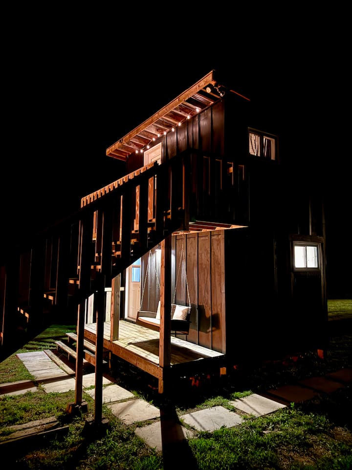 Tiny Getaway Cabin - Digby