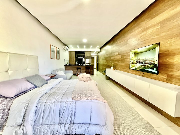 Amplio Studio Con Gym Y Piscina - Sky Plaza Italia - Bolivia