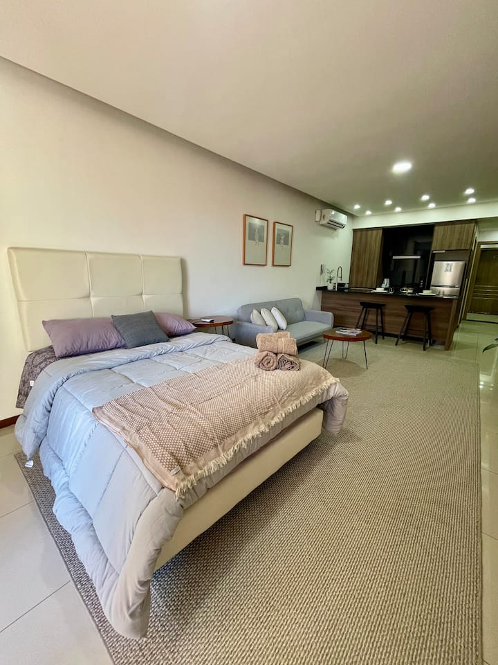 Amplio Studio Con Gym Y Piscina - Sky Plaza Italia - Bolivia