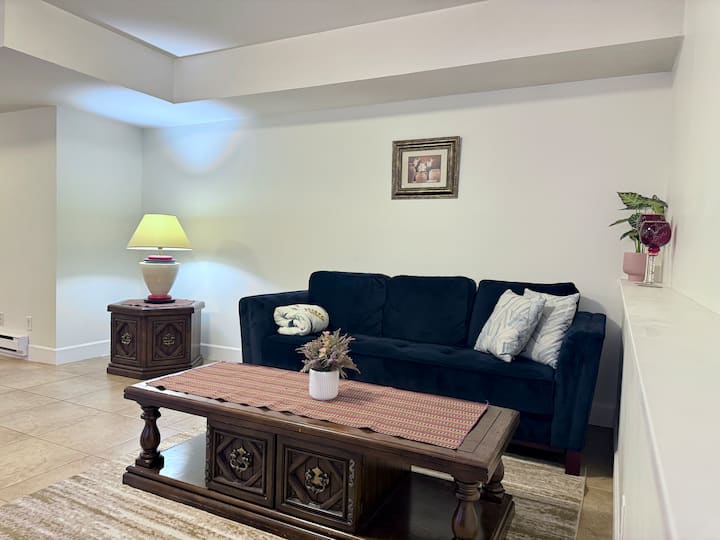 2 Bedroom Guest Suite In Port Coquitlam - Coquitlam