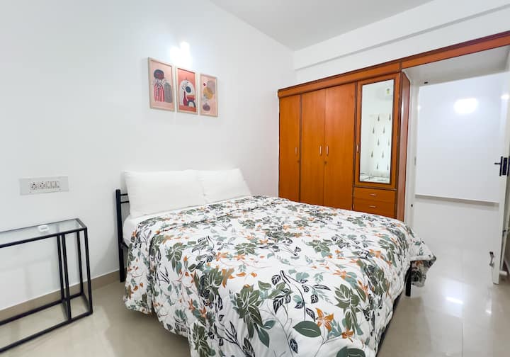 Premium 1bhk Ac | The Pinnacle - Electronic City - Bengaluru