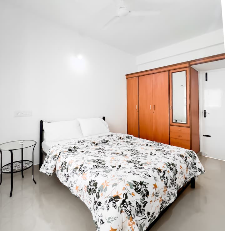 Premium 1bhk Ac | The Pinnacle - Electronic City - Bangalore