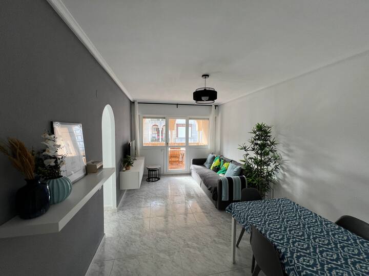 Apartamento Familiar Con 3 Piscinas Y Garaje - Noja