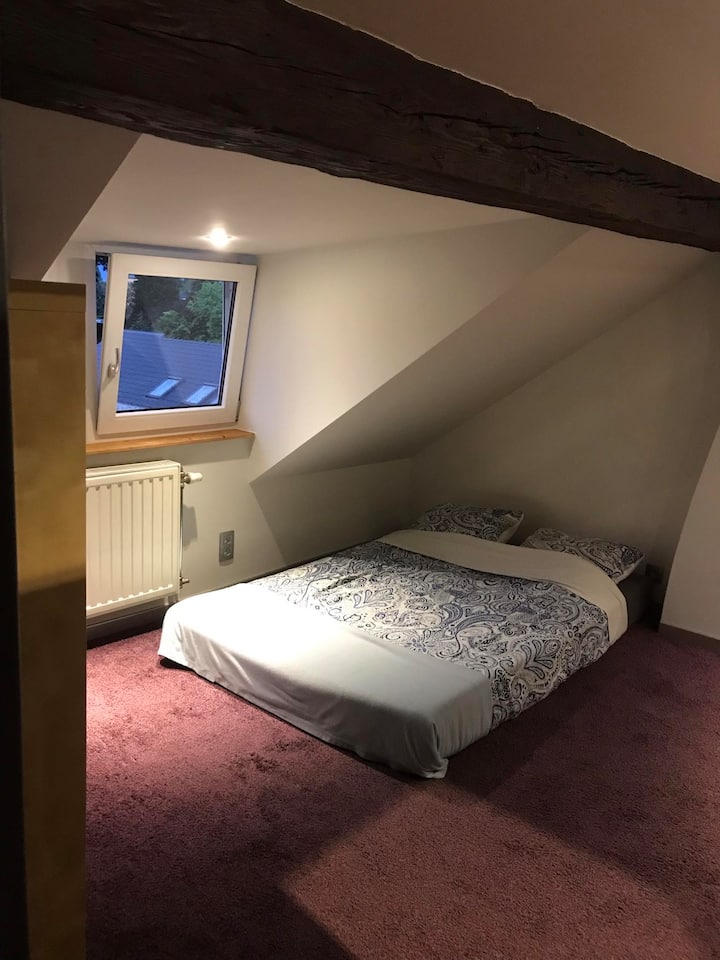 Logement 1 Chmbr 3 Personnes 100€ - Seraing