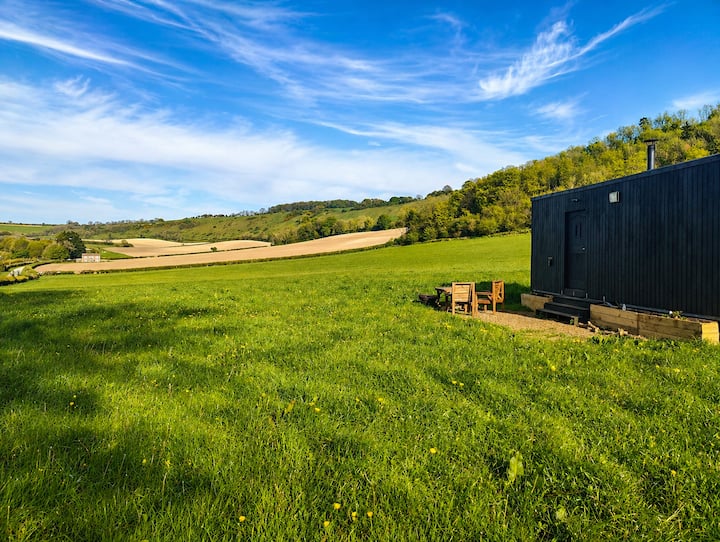 Off-grid Tiny Home W/ Valley Views | Dog-friendly - Dorset