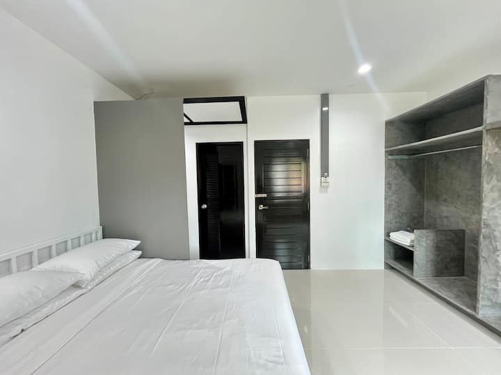 Aonang Hillside House (2f2) - Provincia de Krabi