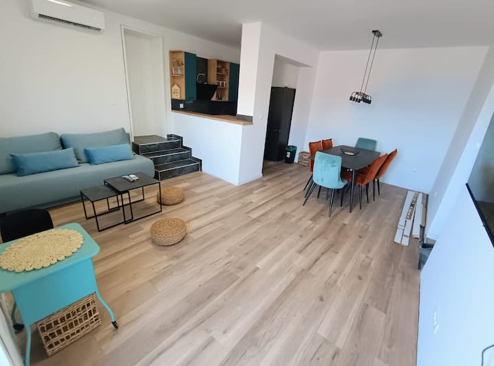 Residence Perleta Luxury Sea View Apartment - Arbanija