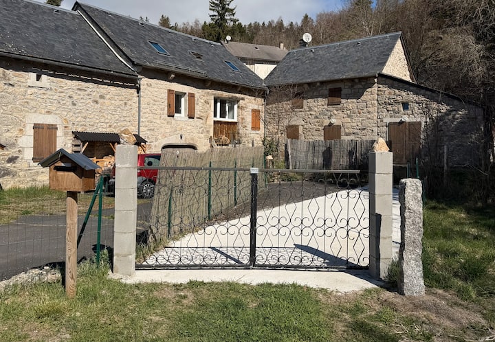 Casa Salvador Maison Typique Tout Confort Au Calme - Lac du Moulinet