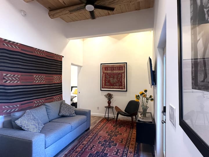 "Mi Casita Es Tu Casita" 
(My House Is Your House) - Santa Fe