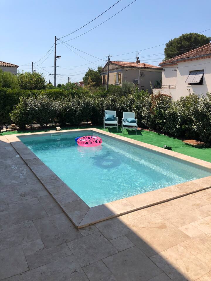 Magnifique Maison Avec Piscine, Terrasse, Barbecue - Marseille