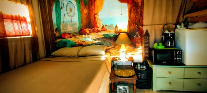 Private Cabin, Near Bus 15, Between Downtown & Mco - Orlando, FL