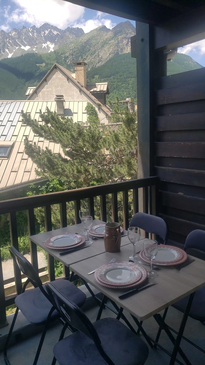 Appart Plein Sud Au Coeur Du Village Avec Parking - Névache