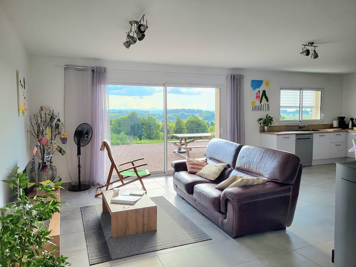 Calme Et Confort Et à Deux Pas Du Lac - Puy-de-Dome